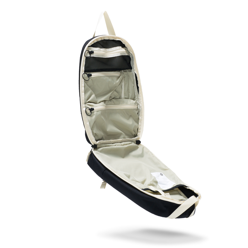 Arrow Pack Black – Walker Family Goods